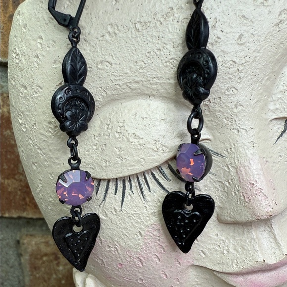Jewelry | Vintage Style Black Heart Deep Dusky Rose Rhinestone Earrings ...